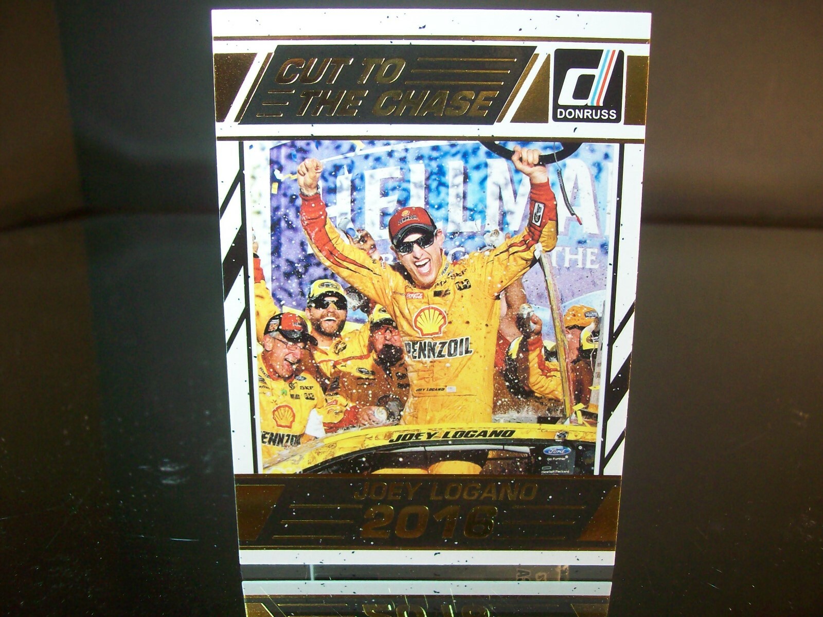 Joey Logano #22 Pennzoil Shell Panini Donruss 2017 Card #CC6 CUT TO THE ...