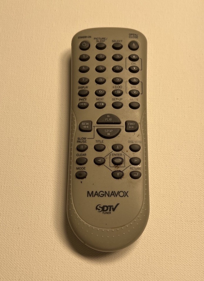 Magnavox 13" CRT TV/DVD Combo Model CD130MW8 Remote Retro Gaming ...