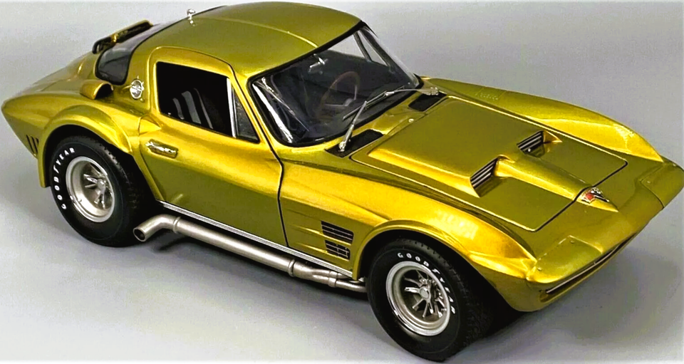 Exoto Corvette Chevrolet StingRay Race Car Chevy Classic Hot Rod Promo ...