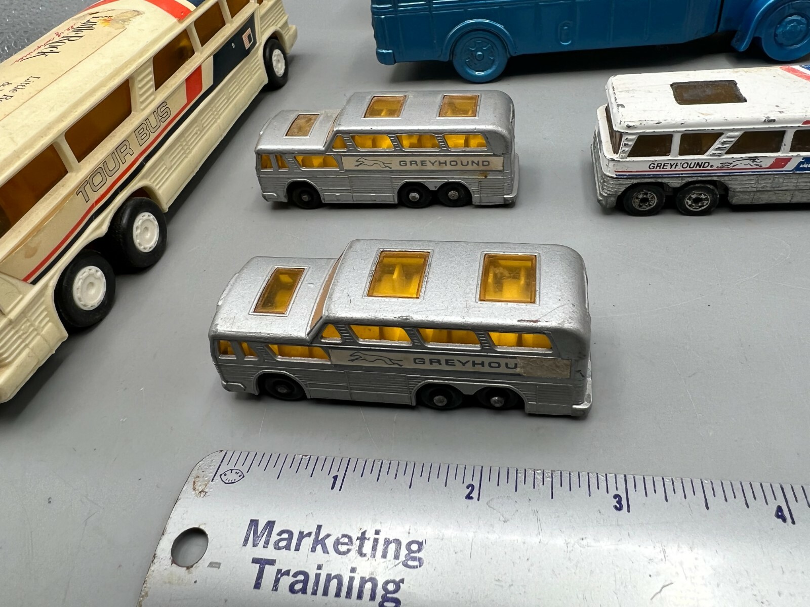 Lot of 6 Toy Buses Greyhound Lesney Hotwheels Animal Crackers Avon ...