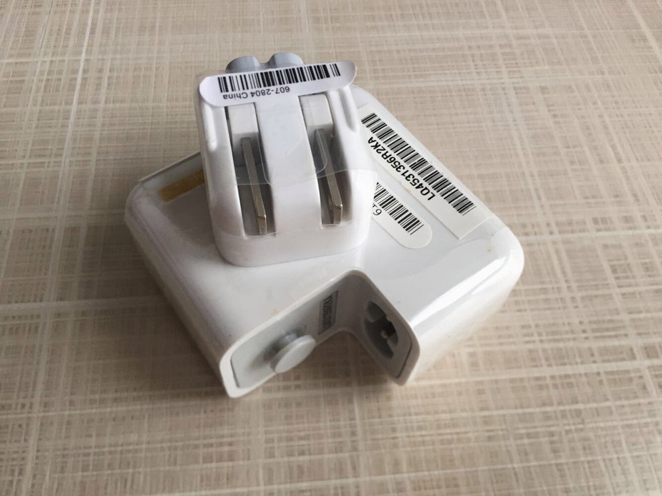A1070 Apple iPod POWER ADAPTER Charger For Apple iPod Classic 4 4th ...