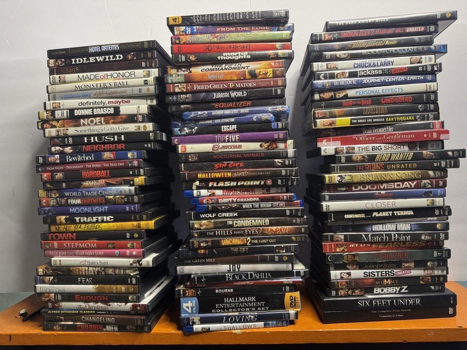 mega wholesale/bulk lot of dvds used assorted. Over 800 DVDs 80s 90s ...