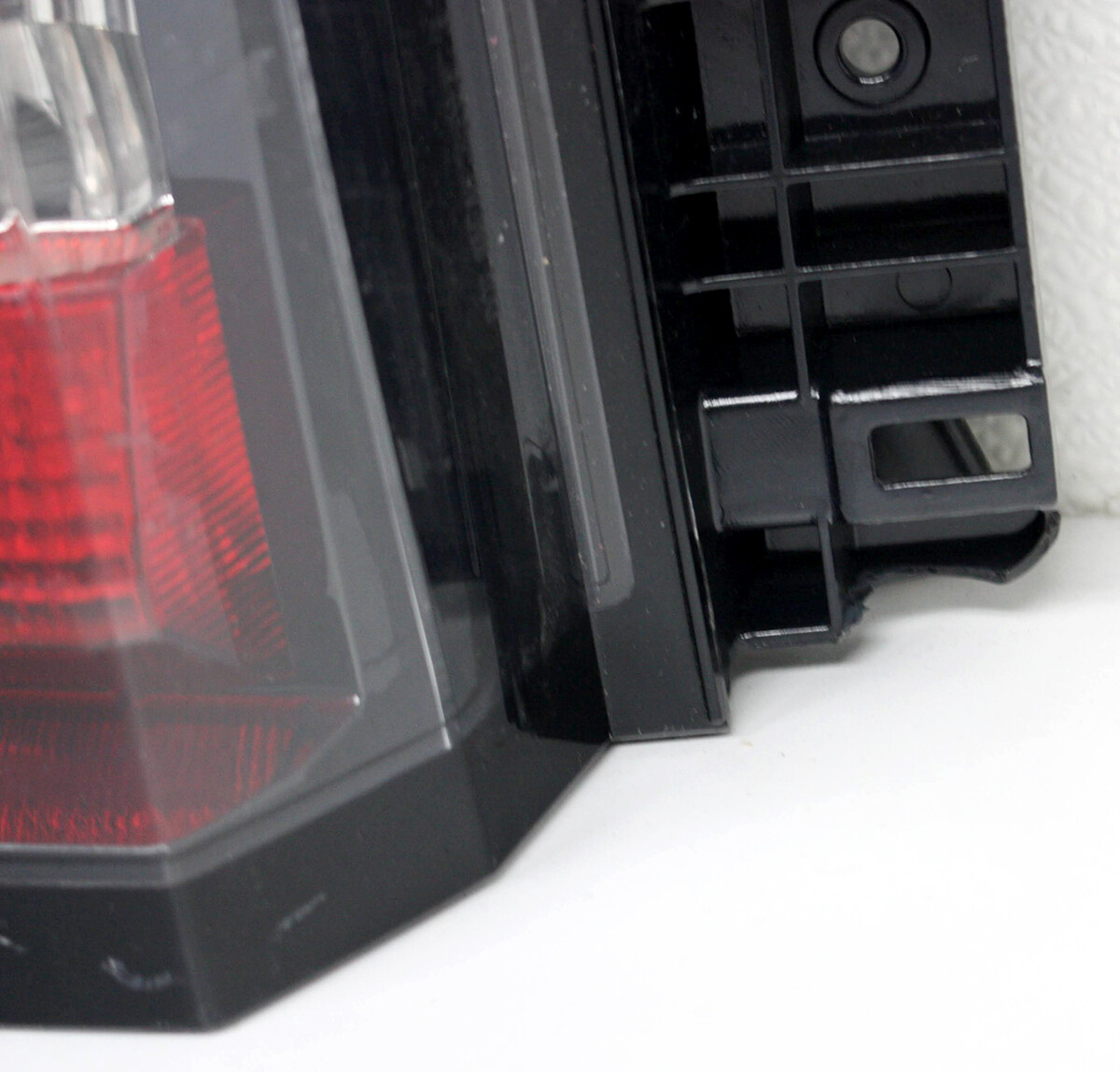 OEM Left Driver Side LED Tail Lamp For GMC Yukon, Yukon XL 84536242 ...