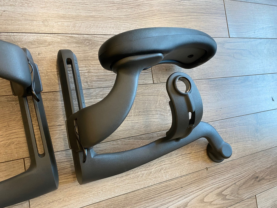 OEM Herman Miller Aeron Chair Swing Arm Left and Right Set Armrest Pads ...