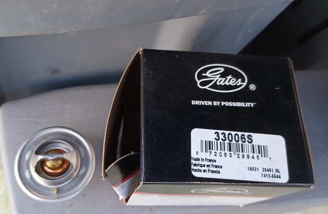 Engine Coolant Thermostat-Premium Thermostat Gates 33006S for sale ...