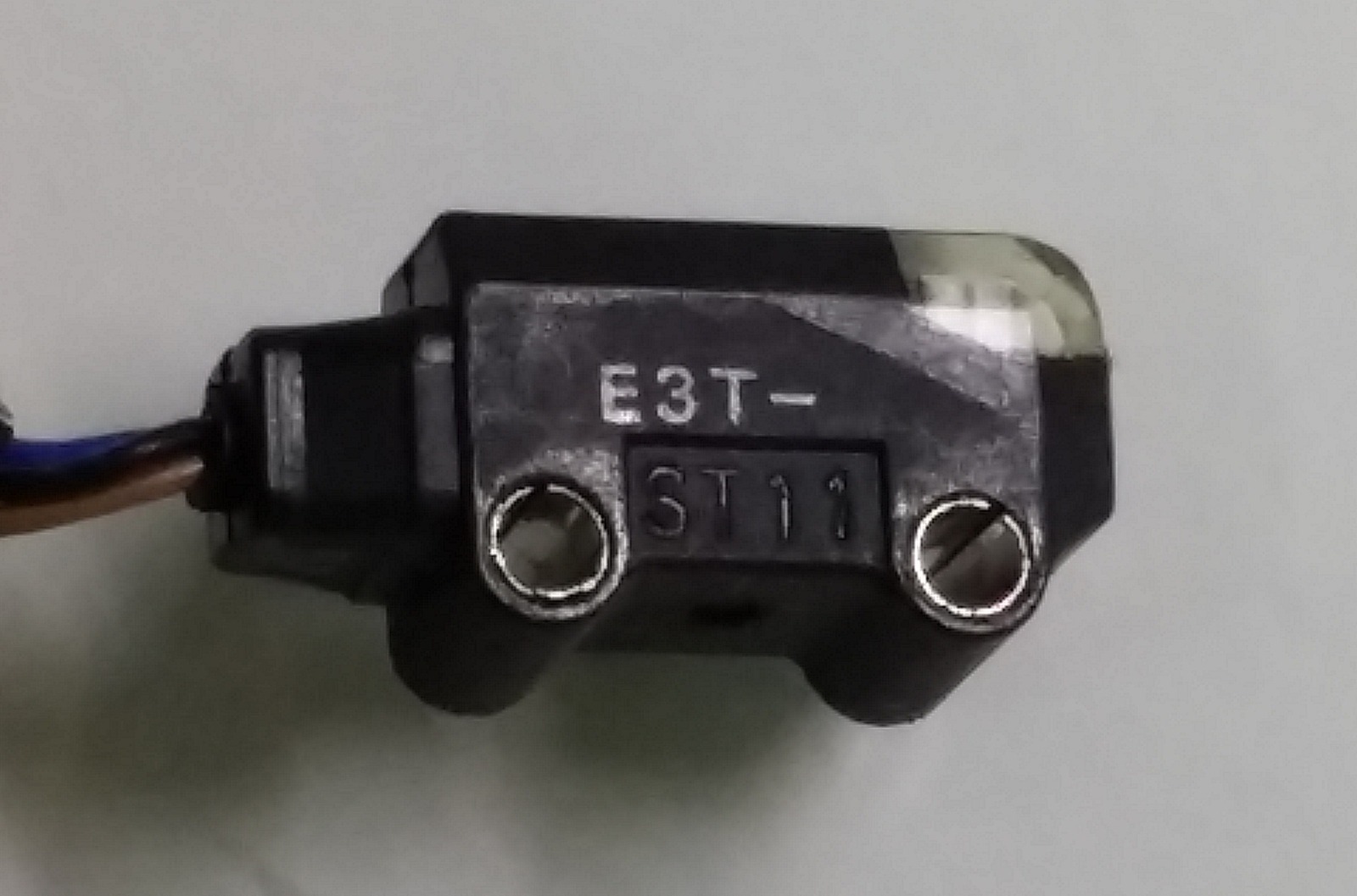 [Used] OMRON / E3T-ST11 / Photoelectric Sensor | eBay