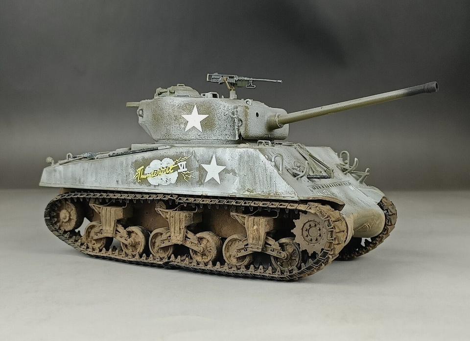 1/35 Built U.S M4A3 76W Sherman Thunderbolt VI Lt.Col. Abrams Bastogne ...