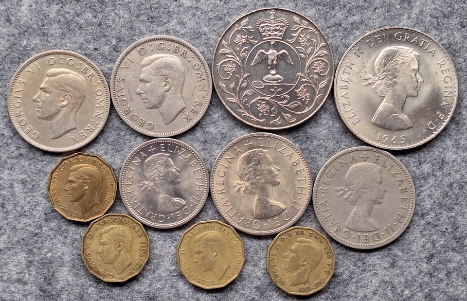 Odd Lot 17 Different Old British Coins 1937-1977 Vintage World Foreign ...