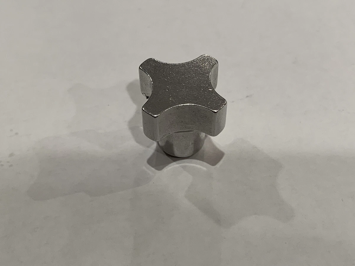 Four Lobe Knobs Machine