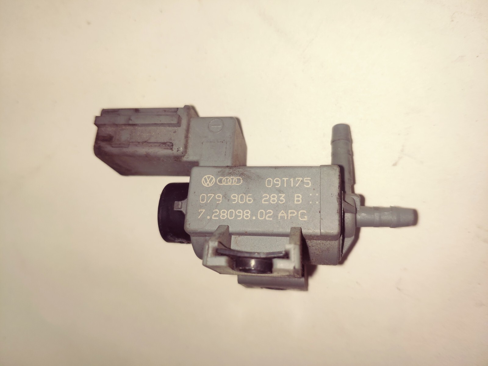 2010 AUDI A6 Control Valve Air intake Valve 079906283 7.28098.0209T175 ...