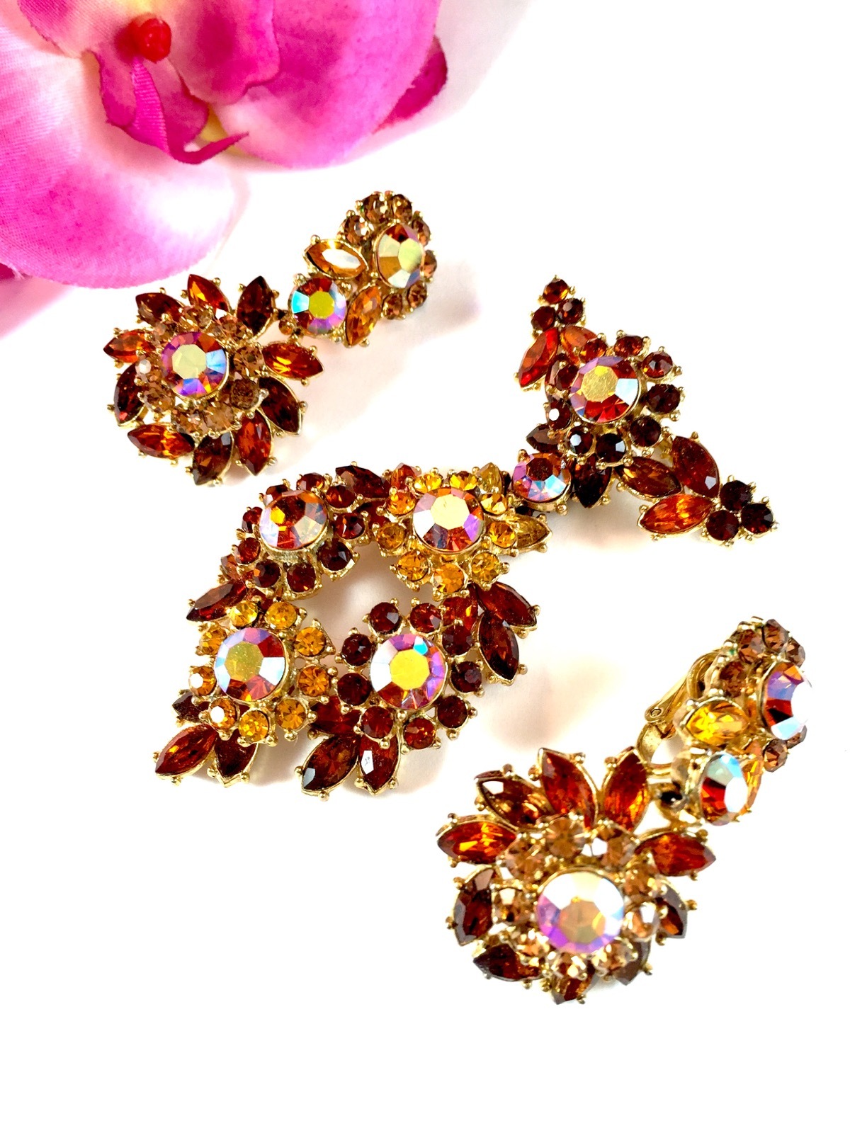1950’S CROWN TRIFARI AMBER TOPAZ RHINESTONE CONTESSA DANGLE BROOCH ...