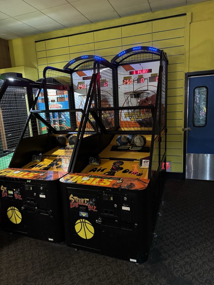 TWO (2) Saint-Fun Street Basketball Shooting Ticket Redemption Arcade ...