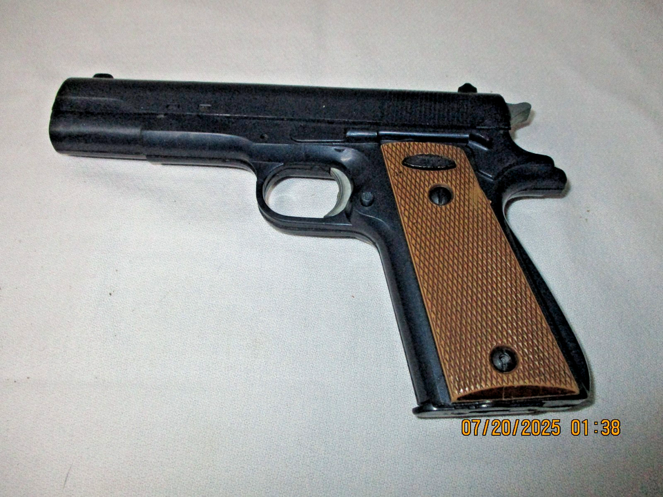 VINTAGE 1960s DELUXE READING /TOPPER TOYS JOHNNY EAGLE LIEUTENANT 45 ...