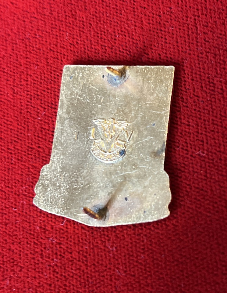 Vintage US Army 33rd Field Artillery Unit Crest (Servabo Fidem) 1 1/4 ...
