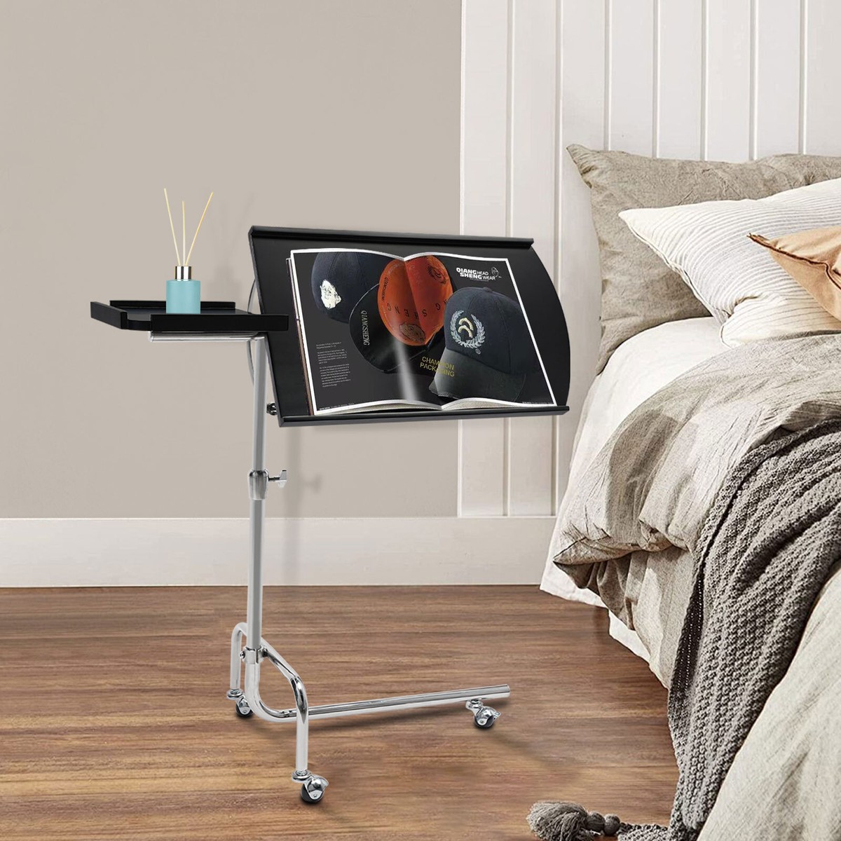 Laptop With Swivel End Table