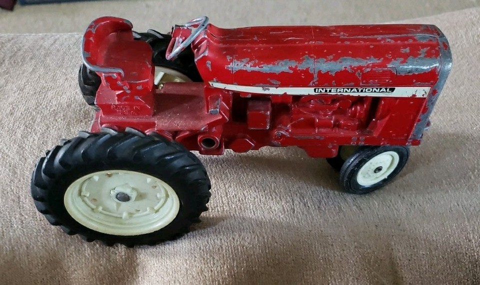 VTG Ertl International Harvester Toy Farm Tractor Diecast Metal Parts ...