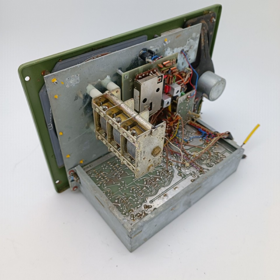 SAILOR TYPE R109 Commercial Receiver AM UHF RADIO Vintage Marine Navy ...