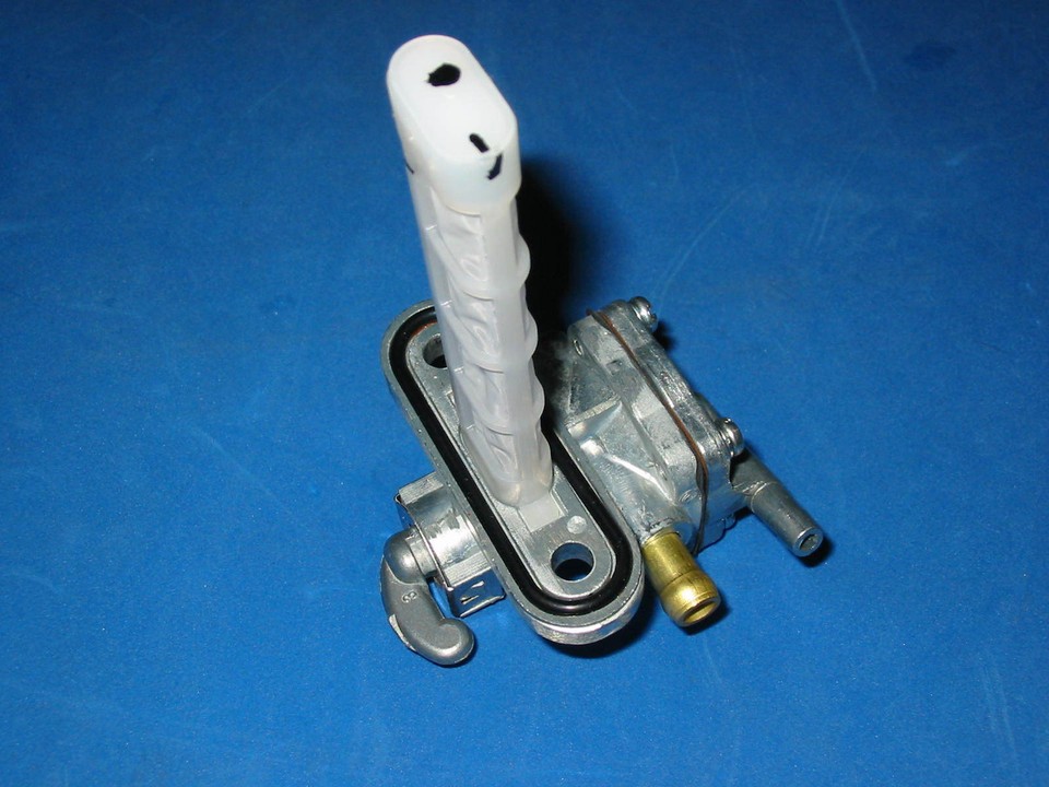 New Petcock Suzuki GS300 GS450 GS550 GS650 GS750 GS850 GS1000 GS1100 18 ...