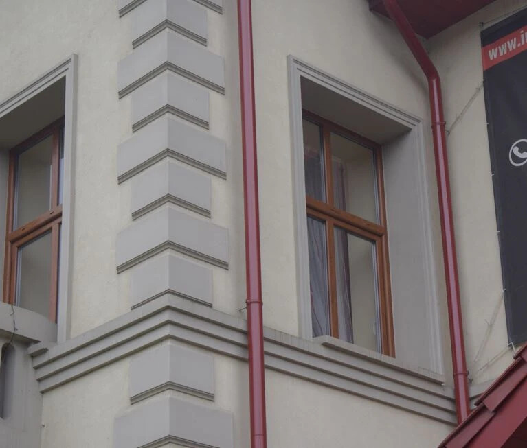 Exterior Coving Cornice Outside Above the Window Mouldings Home Decor ...