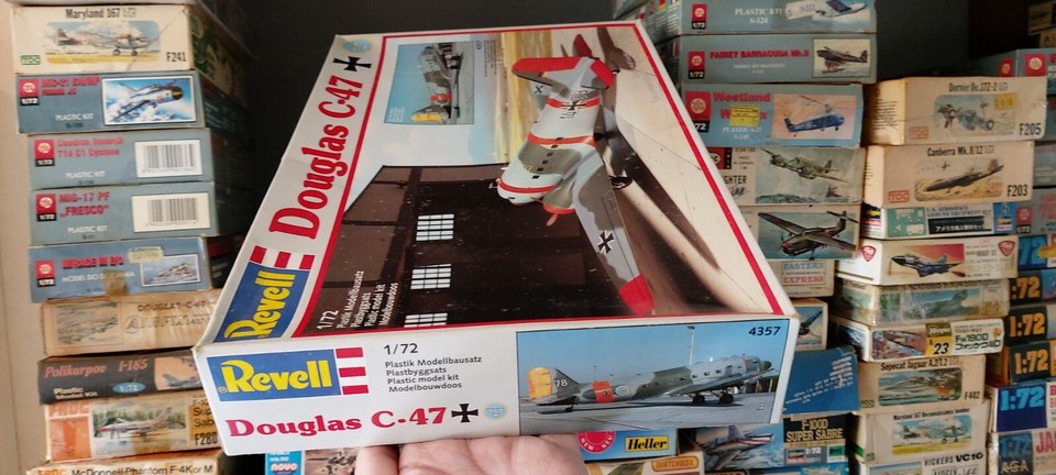 REVELL large collection 1/72 AIRCRAFT Vintage Model Kits Planes ...