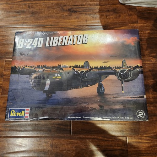 Revell B-24D Liberator 5625 1/48 FS NEW Model Kit | eBay