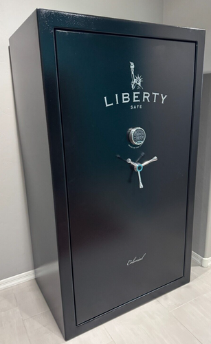 HUGE Liberty Colonial 50 Large Gun Vault Safe Local Pickup Only Tucson ...