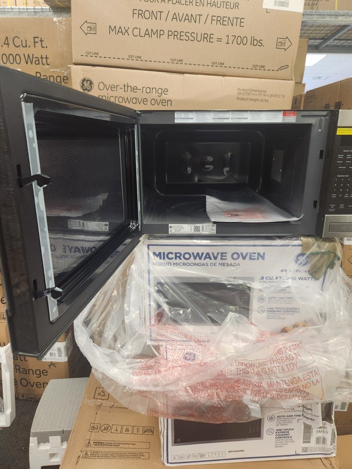 GE Profile 2.2 cu. ft. Countertop Microwave - Silver, (PES7227SLSS ...