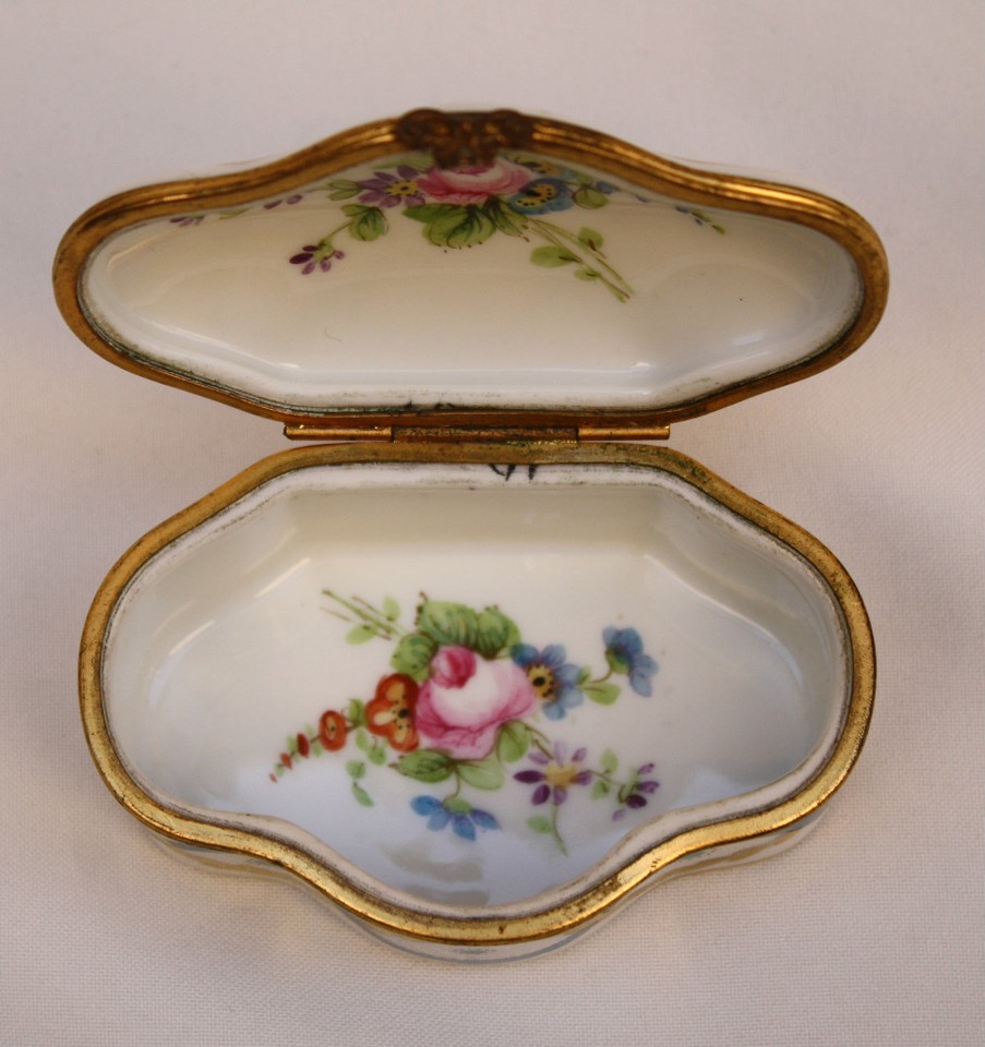 MAGNIFICENT 19C SEVRES PORCELAIN HAND PAINTED BOX | eBay