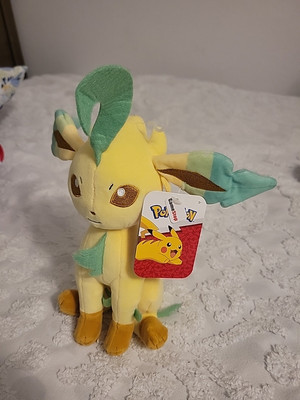 Pokémon GameStop Exclusive LEAFEON 8” Plush Toy Sitting NWTS | eBay
