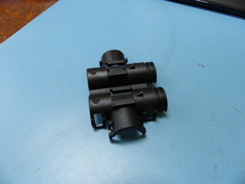 SCHLEMMER 9806138 Qty of 20 per Lot T-MANIFOLDS (BLACK) | eBay