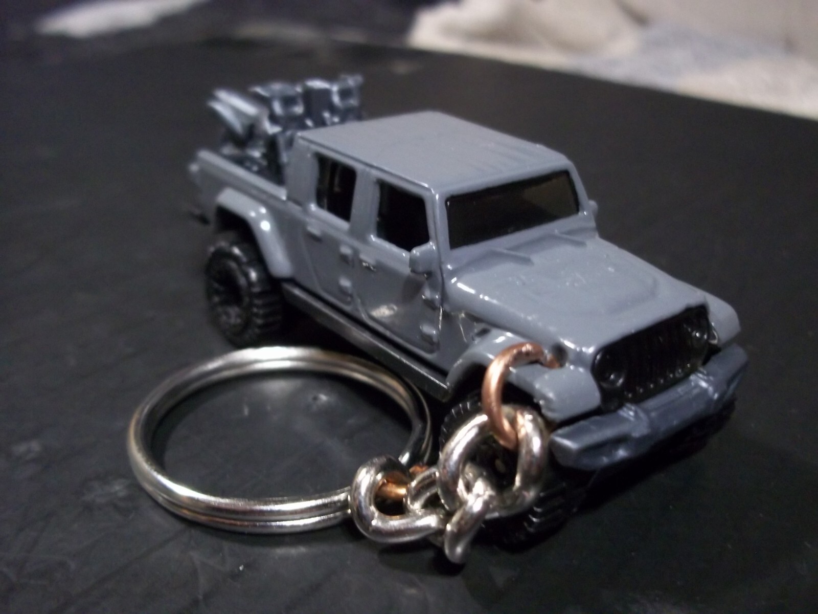 2020 JEEP GLADIATOR KEYCHAIN,GRAY W/BLACK MAGS,good condition. | eBay