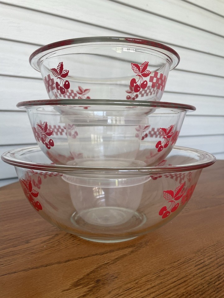 Vintage Pyrex Clear Bottom Red Cherries Cherry Bowls Set 322,323,325 | eBay