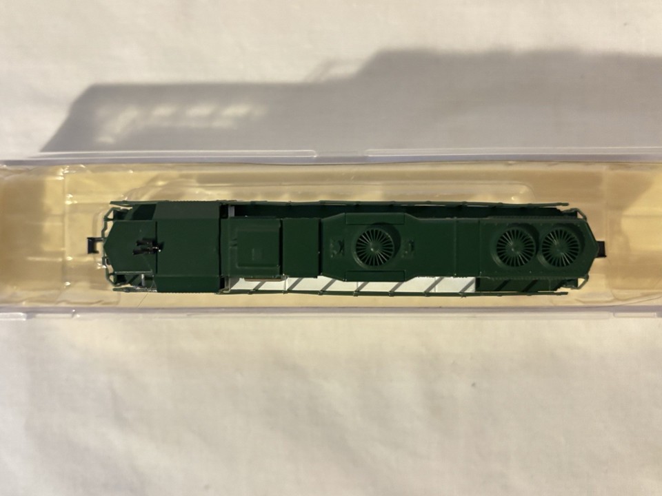 Bev-Bel/Life-Like N Scale Southern Railway GP38-2 Diesel Locomotive ...
