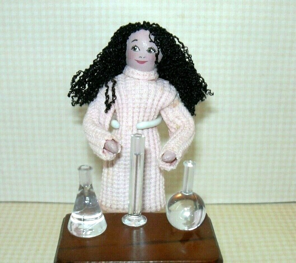 Miniature SET of 3 FILLED PLASTIC Lab Beakers: DOLLHOUSE 1:12 or 1:6 | eBay