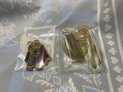 Twisted-Wonderland Glorious Masquerade Embroidery Charms Acrylic Stand ...