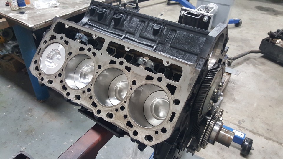 Reman GM Duramax Diesel 6.6 Long Block LB7 Engine - ARP HEAD STUDS ...