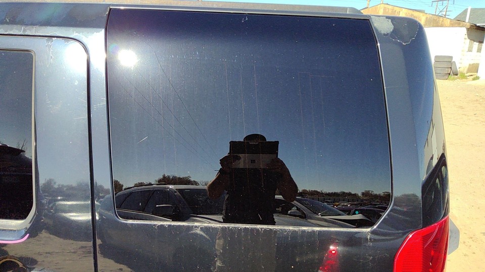 2005-2009 Land Rover Lr3 Driver Left Rear Quarter Glass Back Side ...