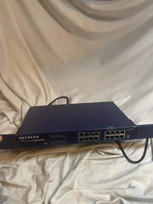 Turns On But Read D Netgear ProSafe GS516T Netgear GS516T 16-Port A4 | eBay