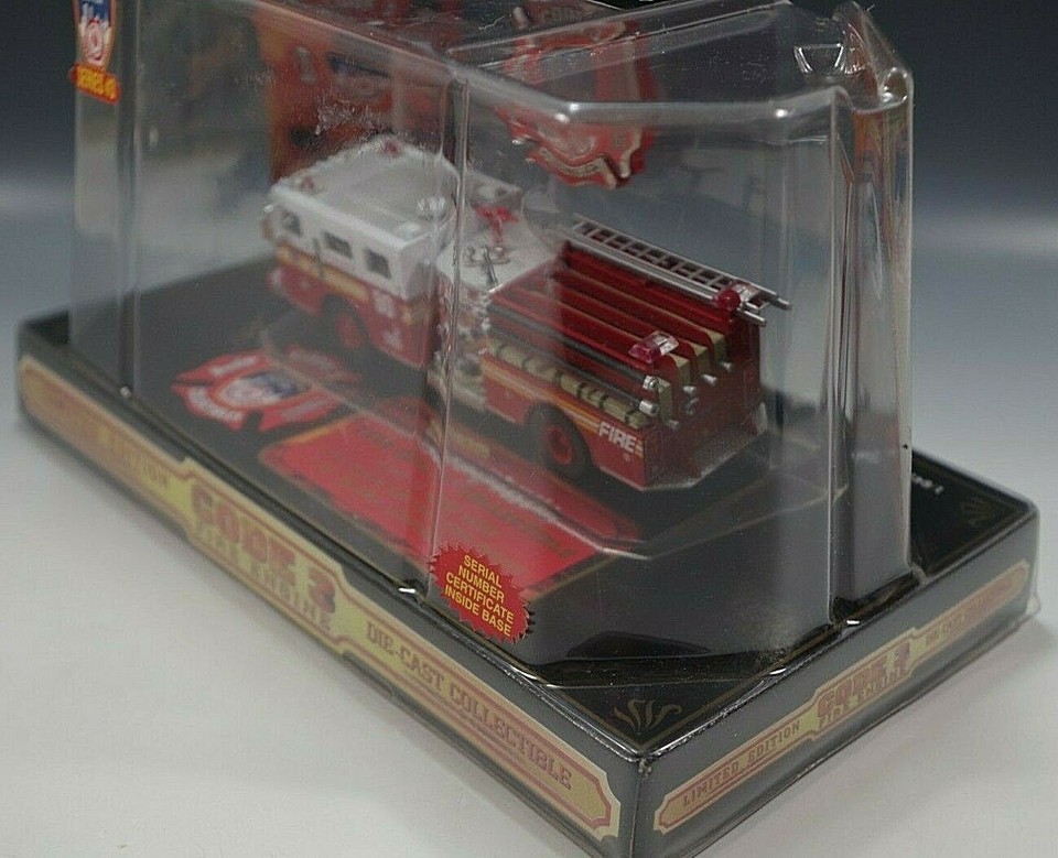 CODE 3 FIRE ENGINE FDNY SEAGRAVE PUMPER #90 FIRE TRUCK LE. 1/64 DIE ...