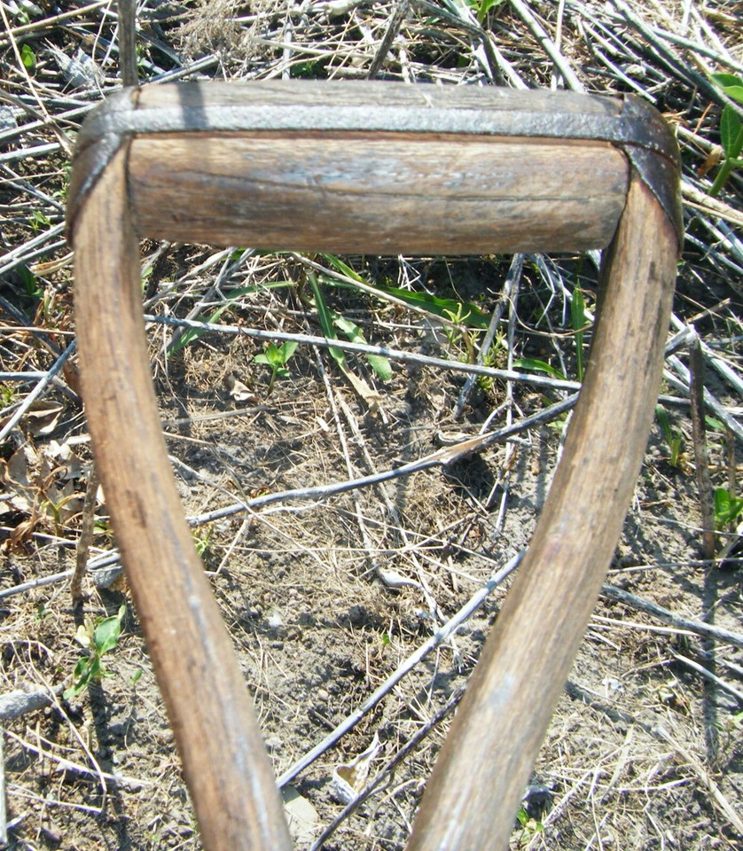 Vintage The Wood Shovel & Tool Company Split Wood handle Shovel | eBay