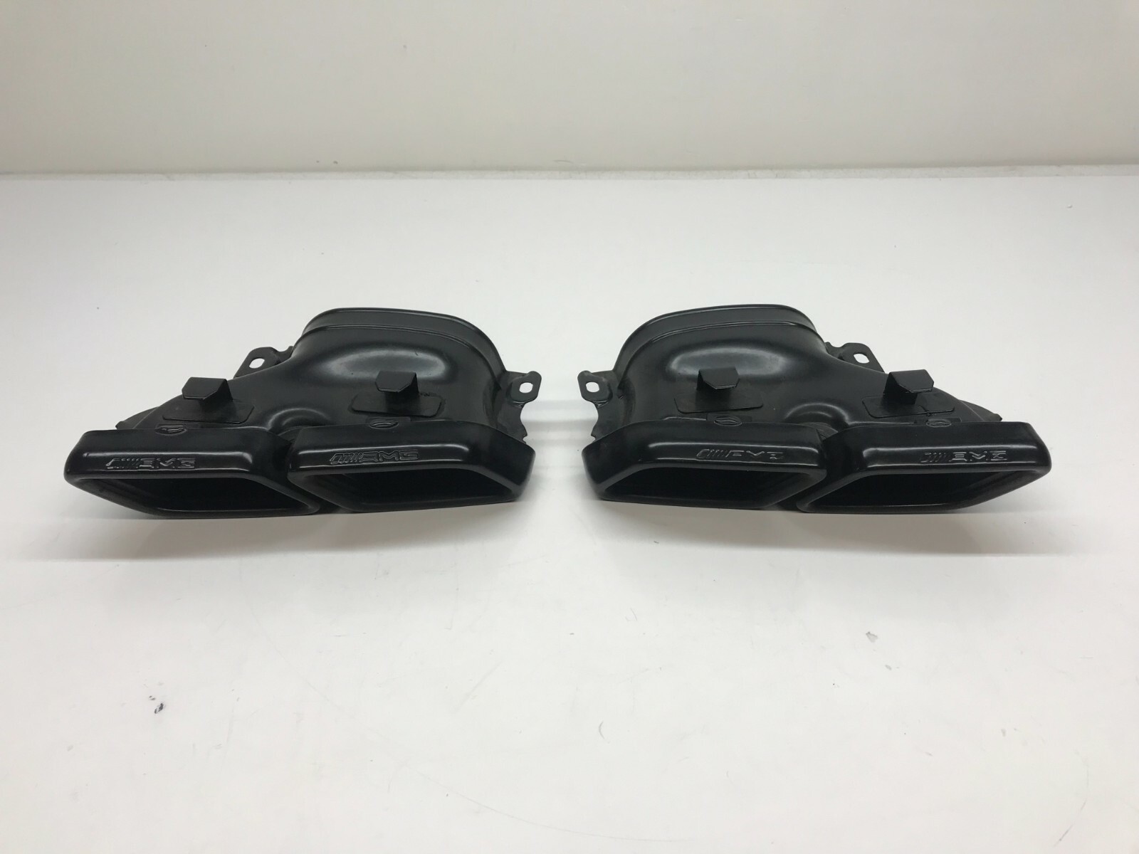 MERCEDES BENZ C63 AMG TAIL PIPE EXHUAST COVER TIPS SET A2054900427 ...
