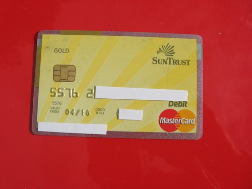 OLD SUNTRUST GOLD DEBIT - CREDIT CARD MASTERCARD EXPIRED BANK NO LONGER ...