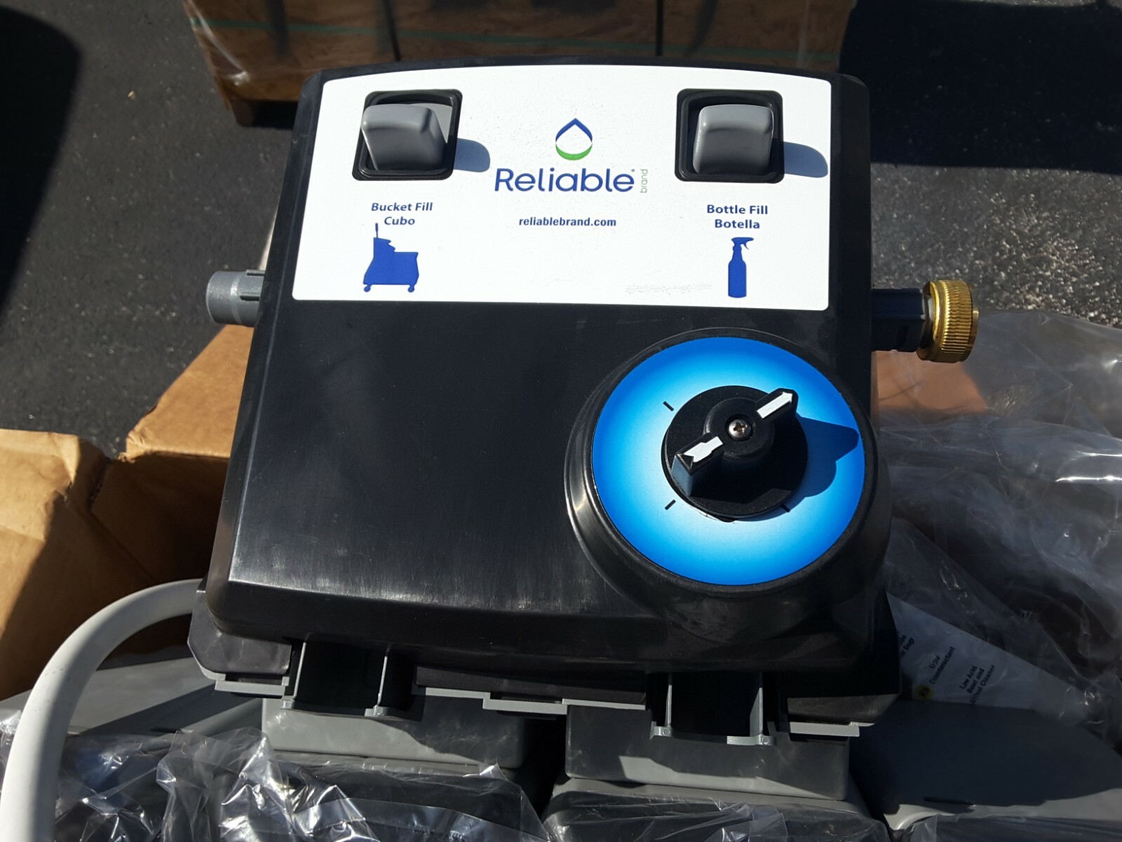 Dema 800 Dilution-At-Hand Extreme Chemical Dispenser 830GAP.Q2L.XP NEW ...