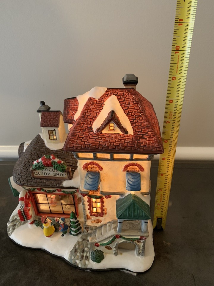 Lemax Carole Town Collection Coco’s Candy Shop ~ Holiday Christmas ...