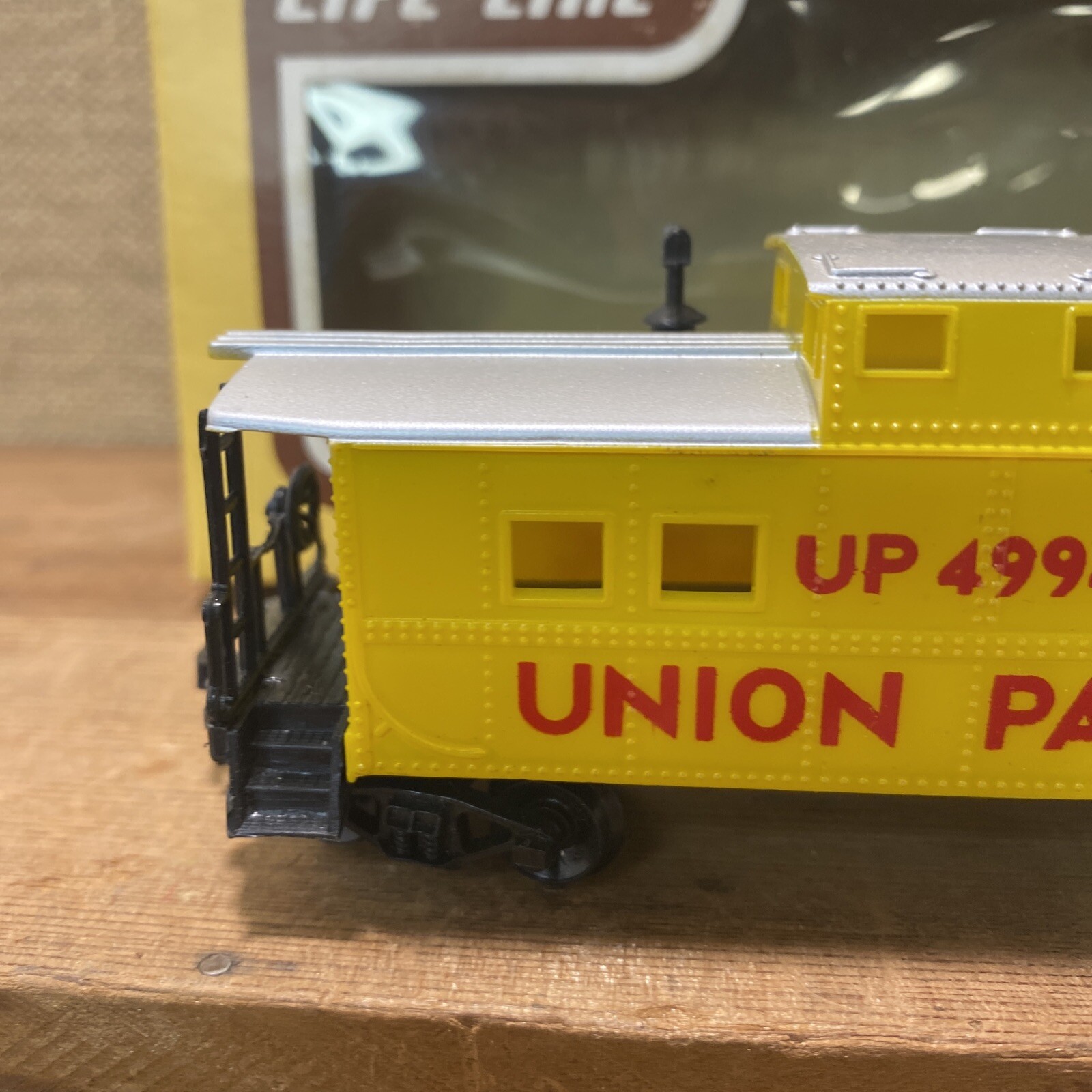 Vintage Life-Like Trains Up 49940 Union Pacific Railway Caboose Car HO ...