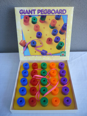 Vtg 1993 Discovery Toys GIANT PEGBOARD Complete w/Lace, Pegs Sort ...
