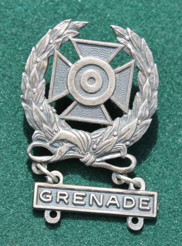 WW 2 US ARMY EXPERT MARKSMAN QUALIFICATION BADGE GRENADE BAR 1/20 TH ...