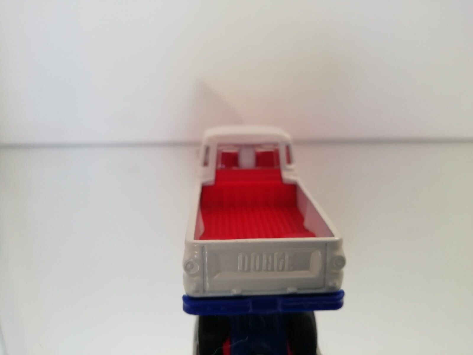 Matchbox 1966 Dodge A100 Pickup Matchbox Club 5000 MBX 28 Heralda ...