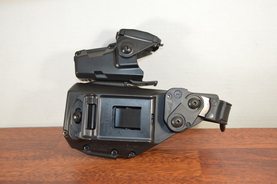 Safariland Taser 7 Holster 7520-464 Right Hand w/ Cartridge Carrier | eBay