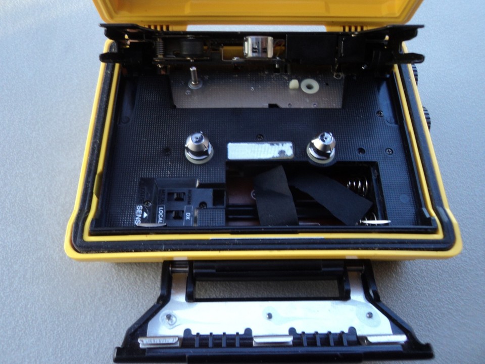 Sony Sports Walkman Yellow WM-F5 Direct-Drive Cassette/FM Player Made ...